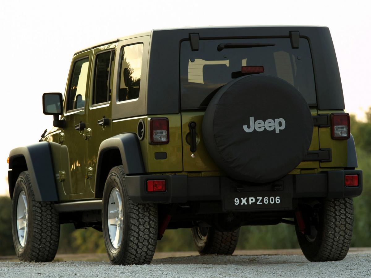 Jeep Wrangler III (JK) 3.8i V6 Sahara (202 Hp) 4x4 Automatic